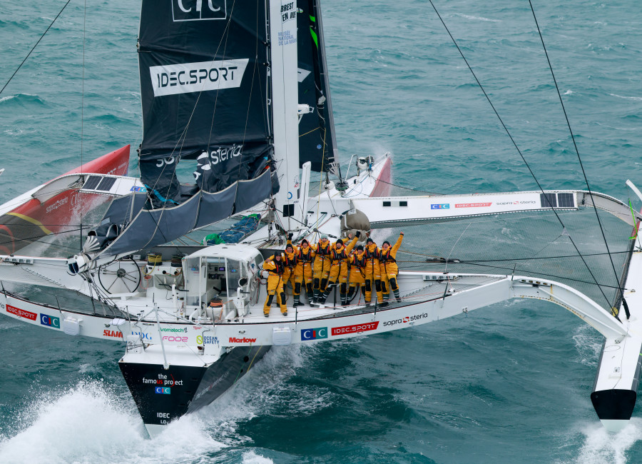 Befutott a The Famous Project CIC a Jules Verne Trophy - n | Nemzetközi ...